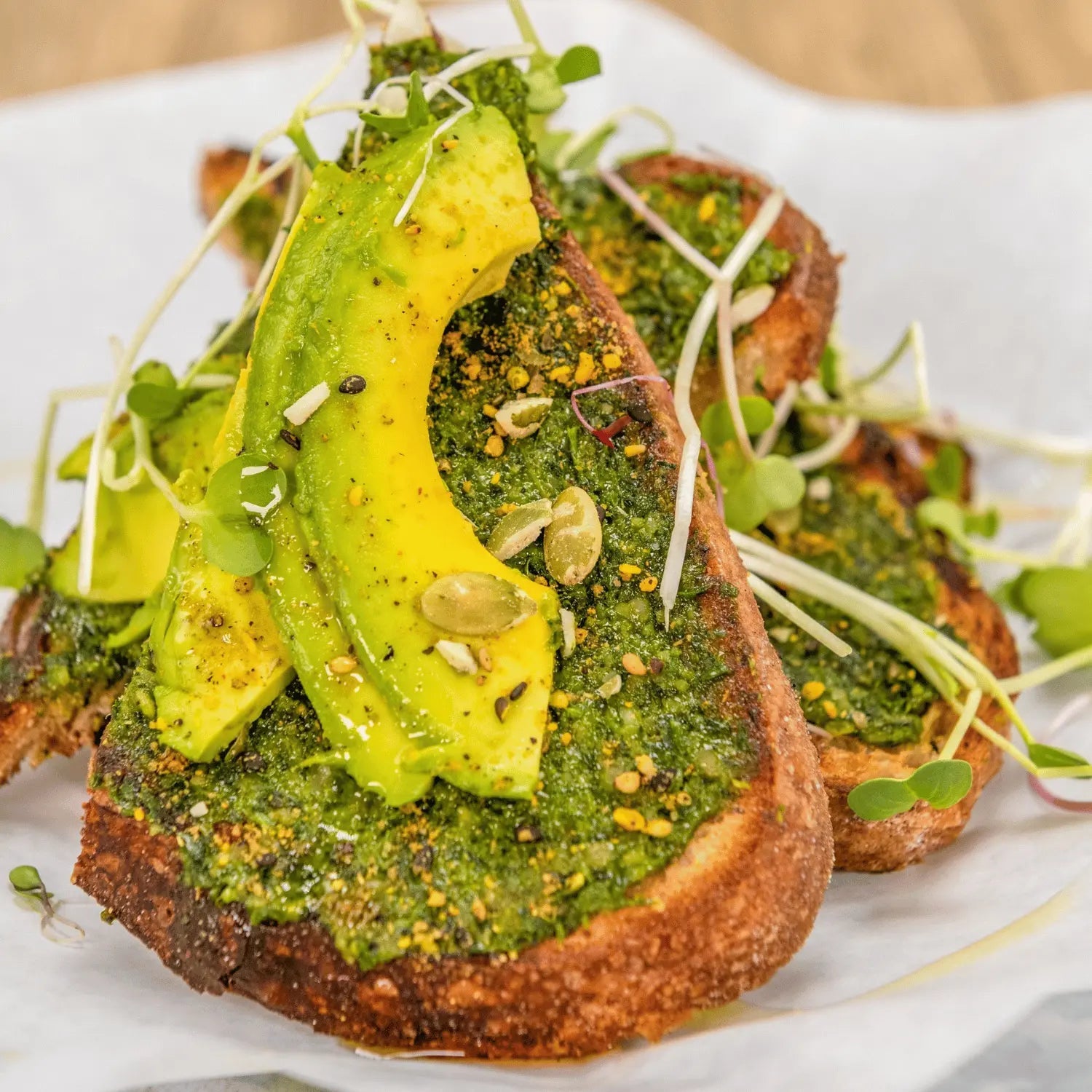Super Pesto Toast – BoKU® Superfood